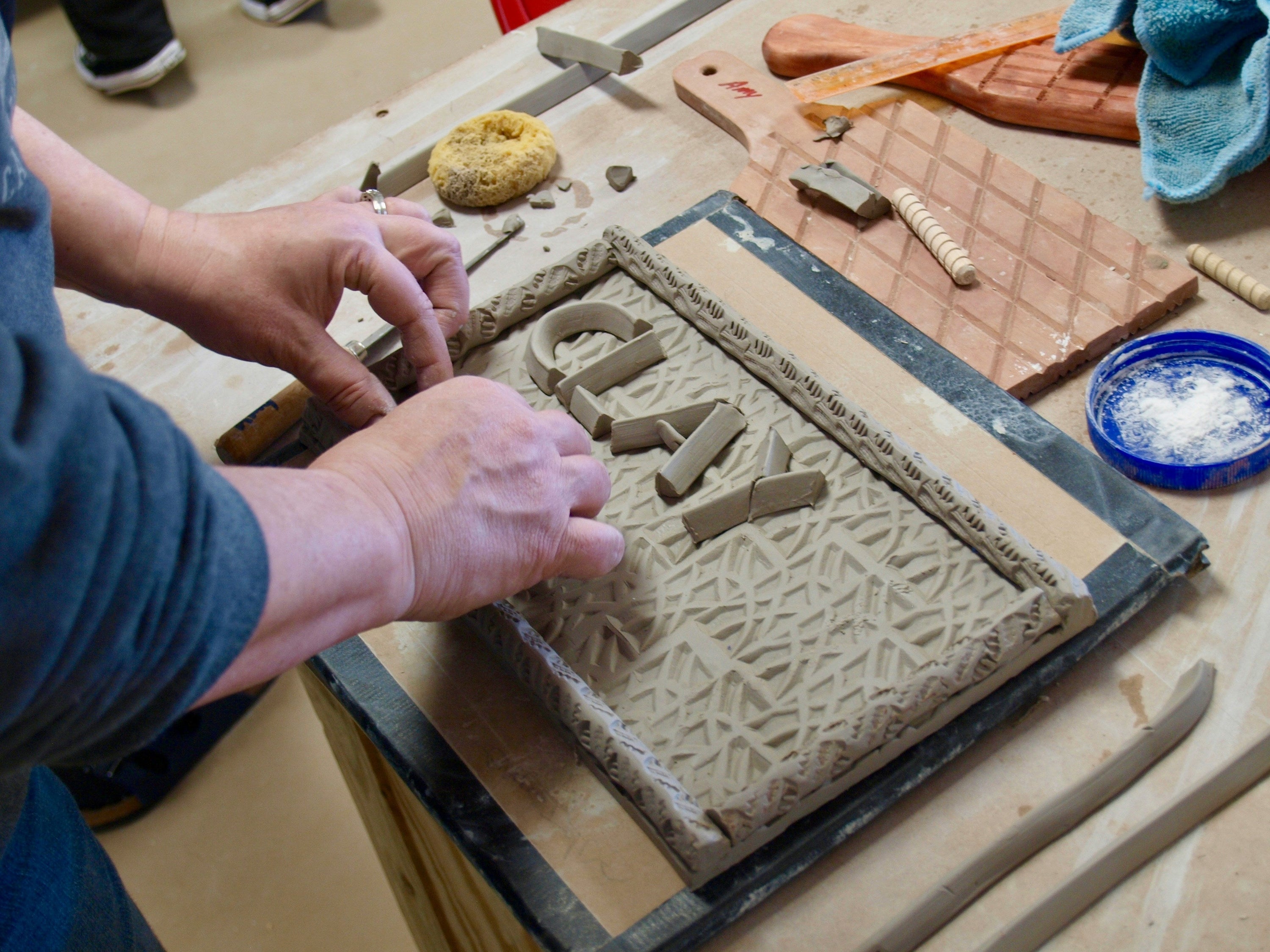Hand Building Pottery Techniques: A Complete Guide for Creating Beauti ...